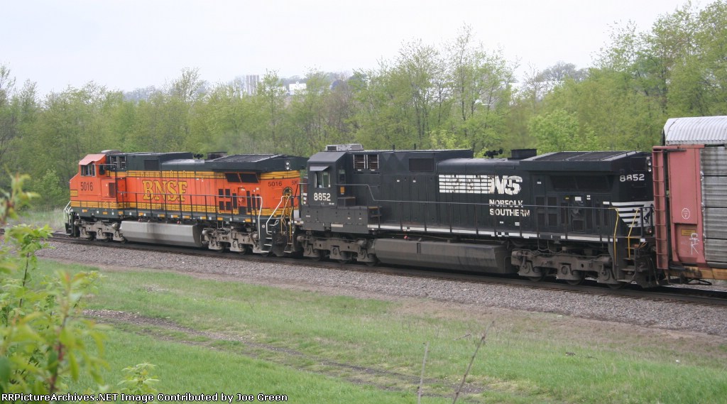 BNSF 5016